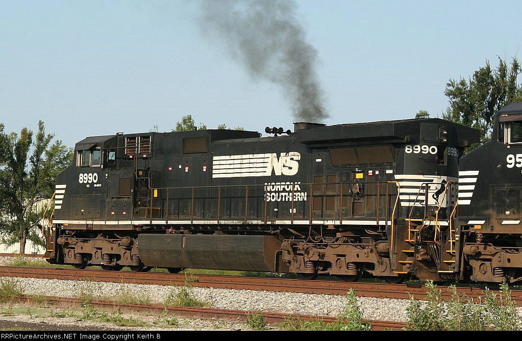 NS 8990